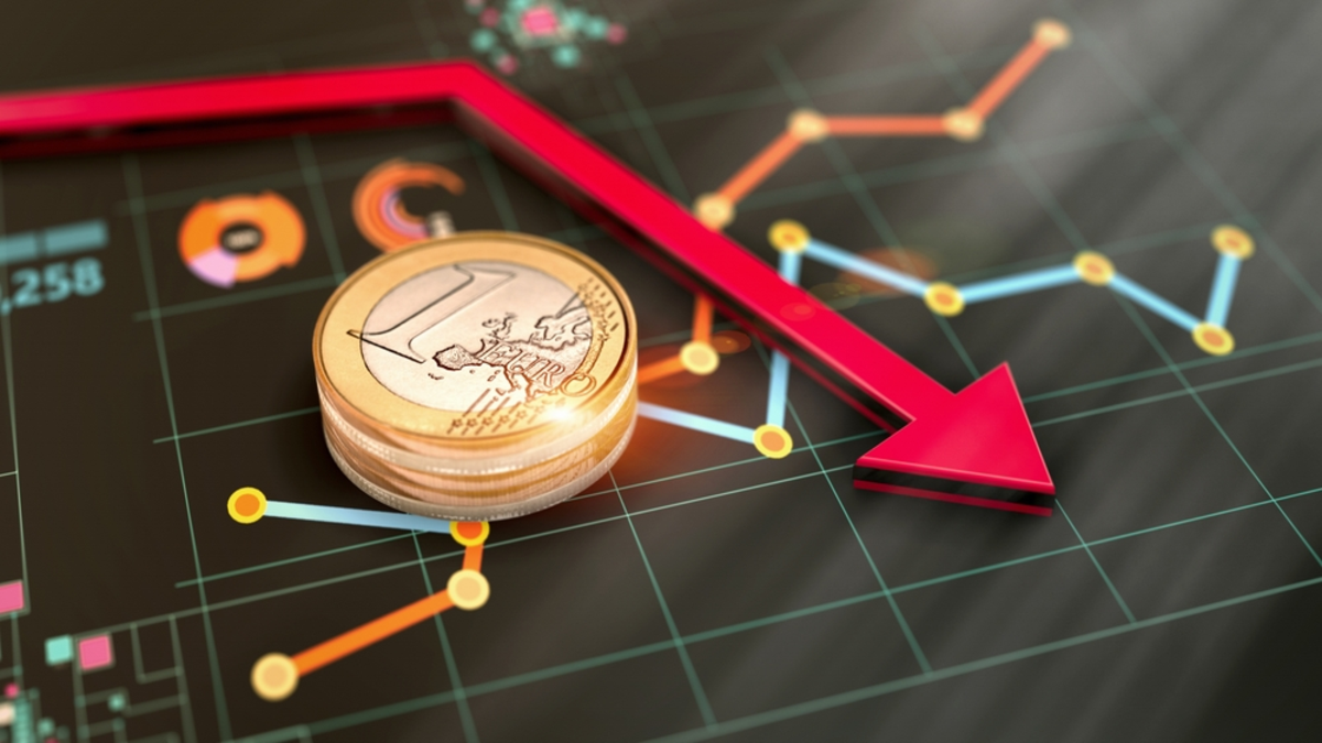 Euro Drops below 99 Cents Due To Russian Gas: Reaches a 20-Year Low